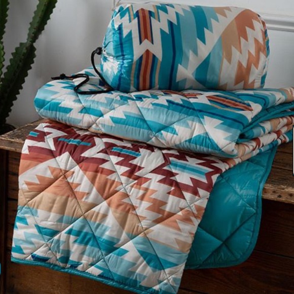 Pendleton | Bedding | Nwt Pendleton Packable Throw Pagosa Springs | Poshmark